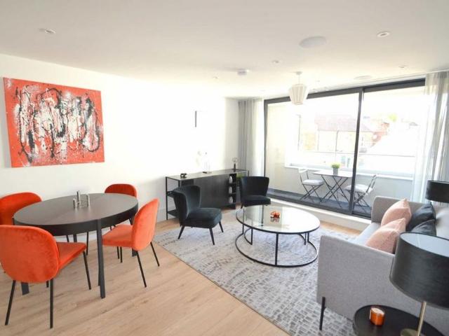 2 bedroom flat to rent