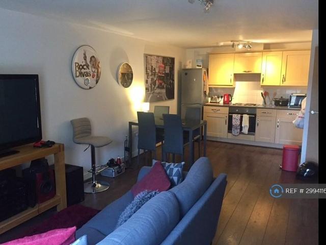 2 bedroom flat to rent
