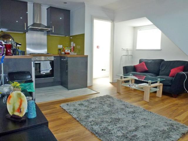 2 bedroom flat to rent