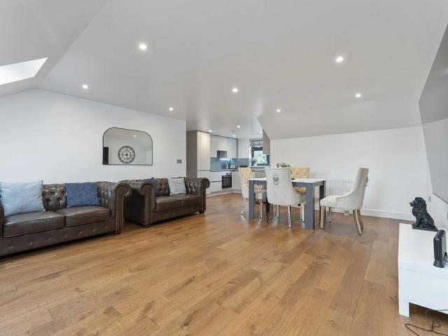 2 bedroom flat to rent
