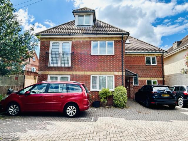 2 bedroom flat to rent