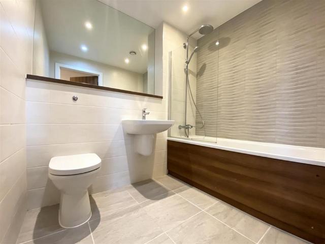 2 bedroom flat to rent