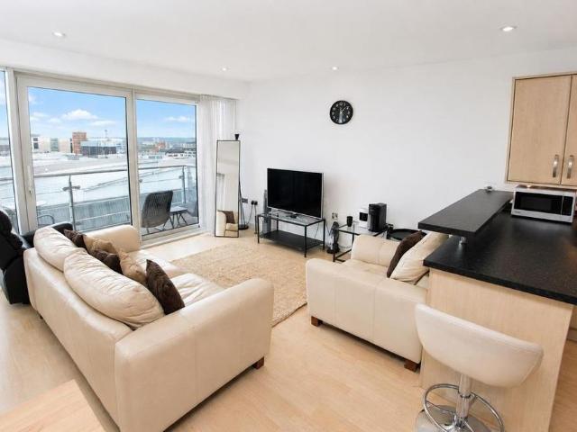 2 bedroom flat to rent