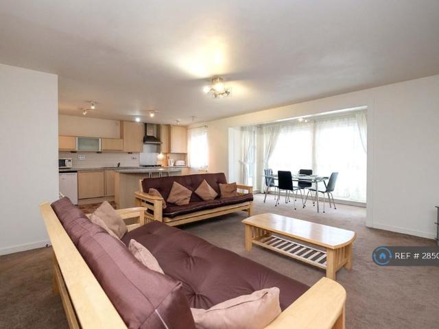 2 bedroom flat to rent