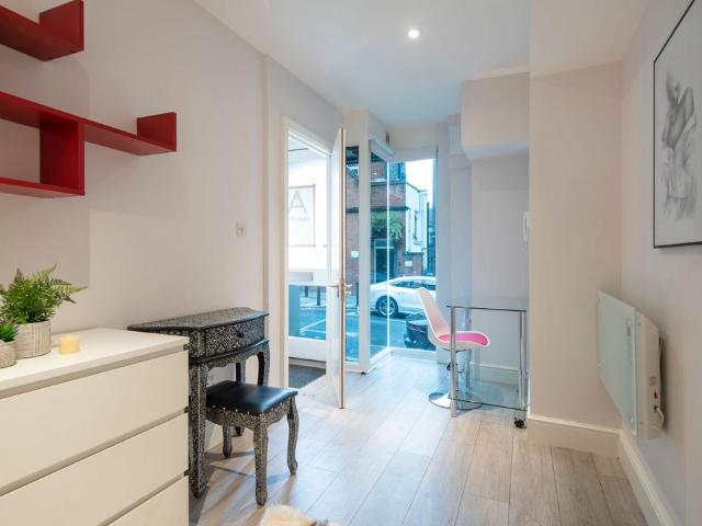 2 bedroom flat to rent