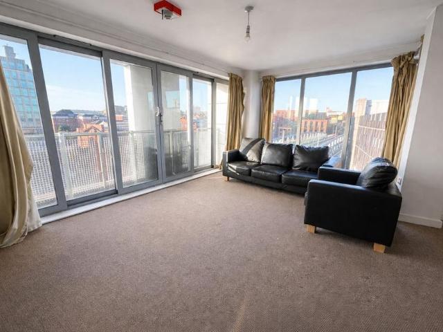 2 bedroom flat to rent