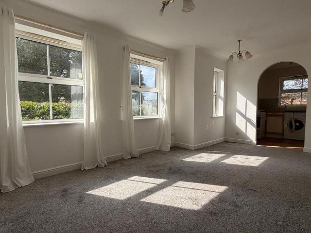 2 bedroom flat to rent