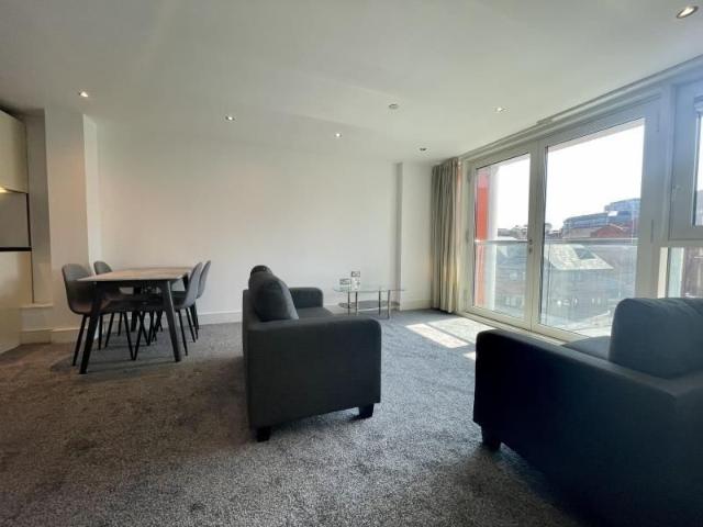 2 bedroom flat to rent