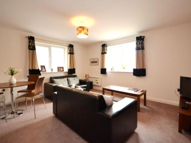 2 bedroom flat to rent