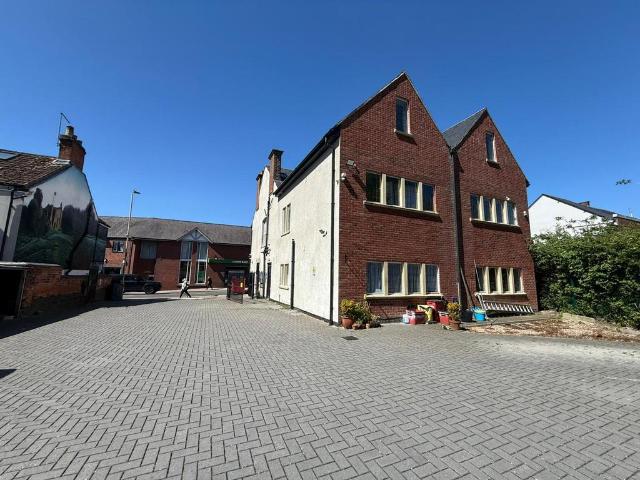 2 bedroom flat to rent