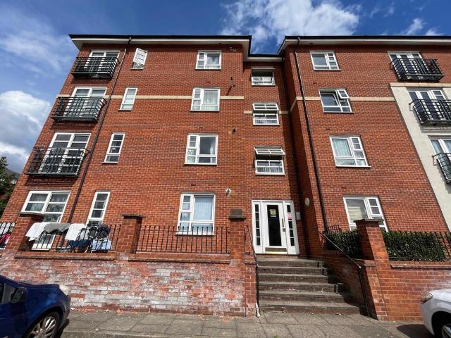 2 bedroom flat to rent