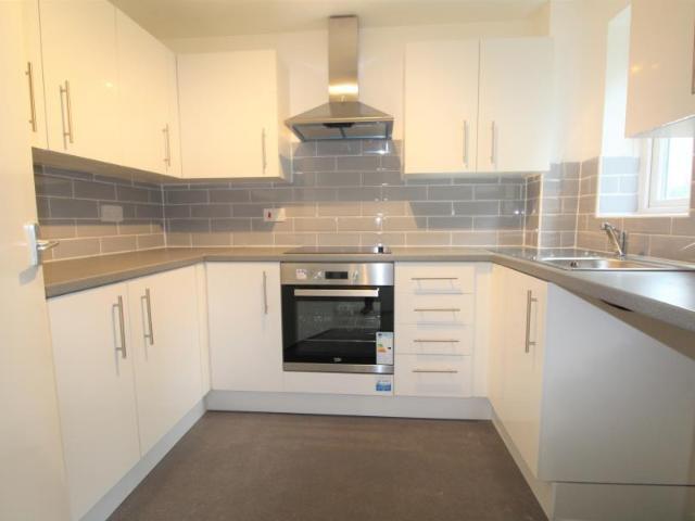 2 bedroom flat to rent