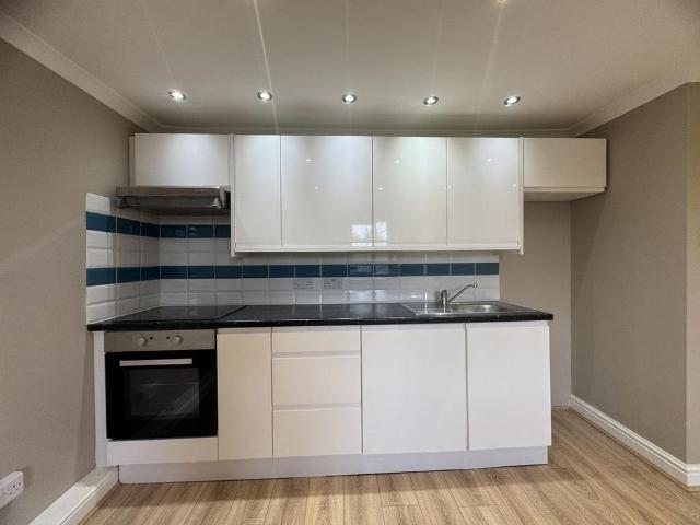2 bedroom flat to rent