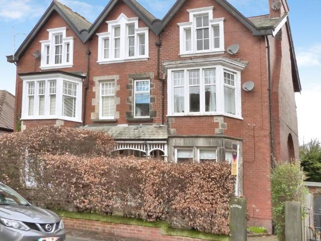 2 bedroom flat to rent