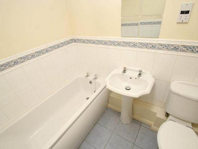 2 bedroom flat to rent