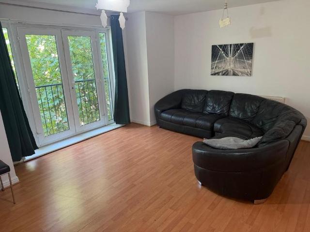 2 bedroom flat to rent