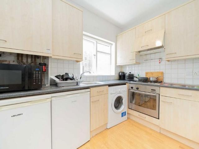2 bedroom flat to rent
