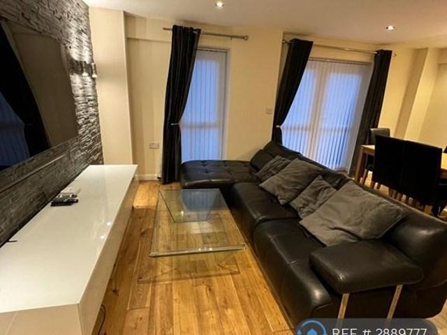 2 bedroom flat to rent