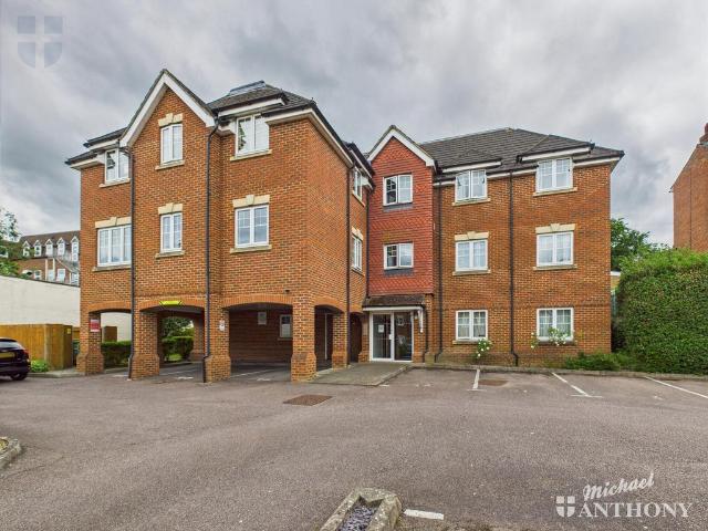 2 bedroom flat to rent