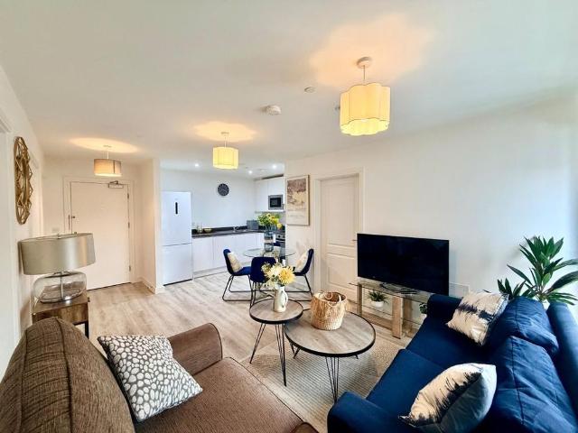 2 bedroom flat to rent