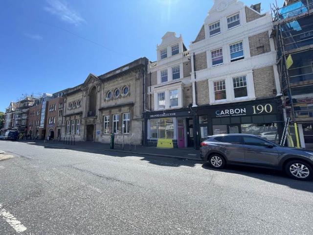 2 bedroom flat to rent