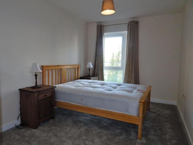 2 bedroom flat to rent