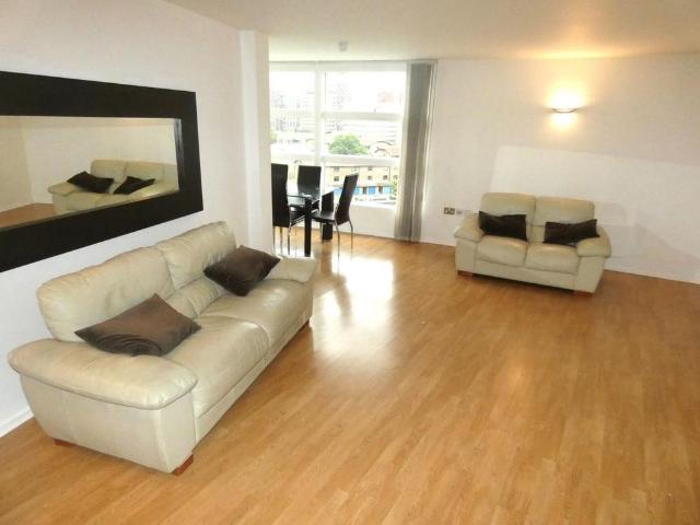 2 bedroom flat to rent