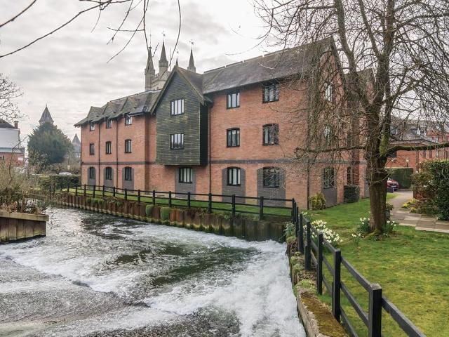 2 bedroom flat to rent