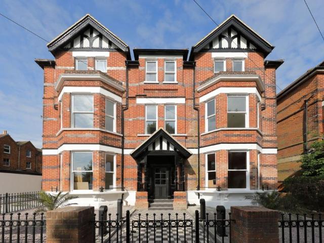 2 bedroom flat to rent