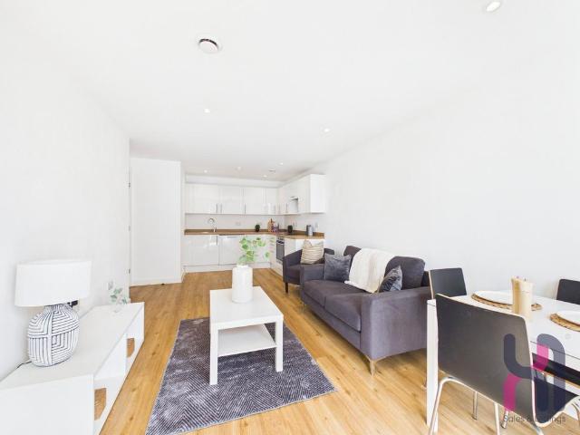2 bedroom flat to rent
