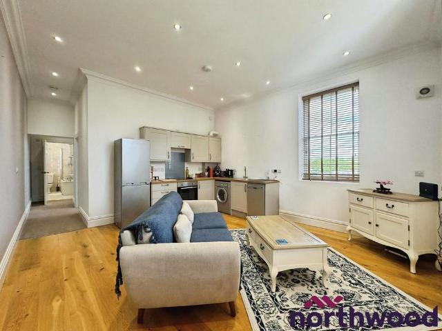 2 bedroom flat to rent