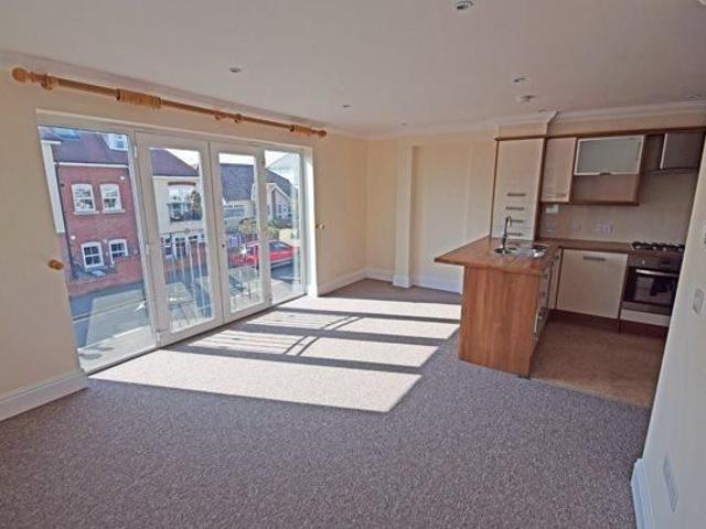 2 bedroom flat to rent