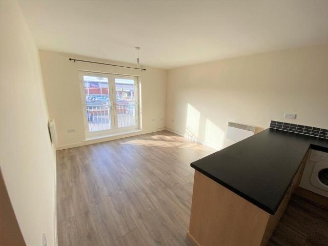 2 bedroom flat to rent