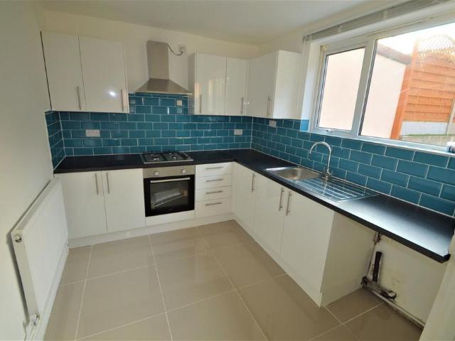 2 bedroom flat to rent