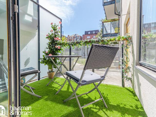 2 bedroom flat to rent