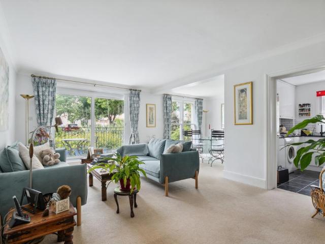 2 bedroom flat to rent