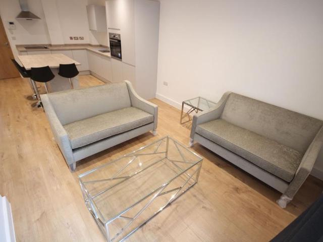 2 bedroom flat to rent