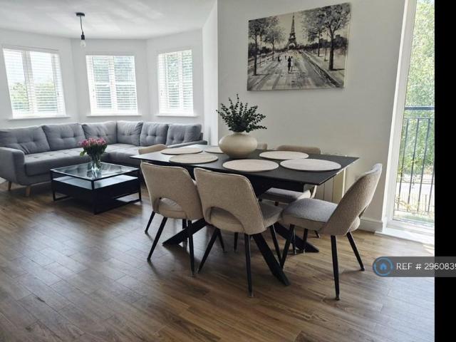 2 bedroom flat to rent