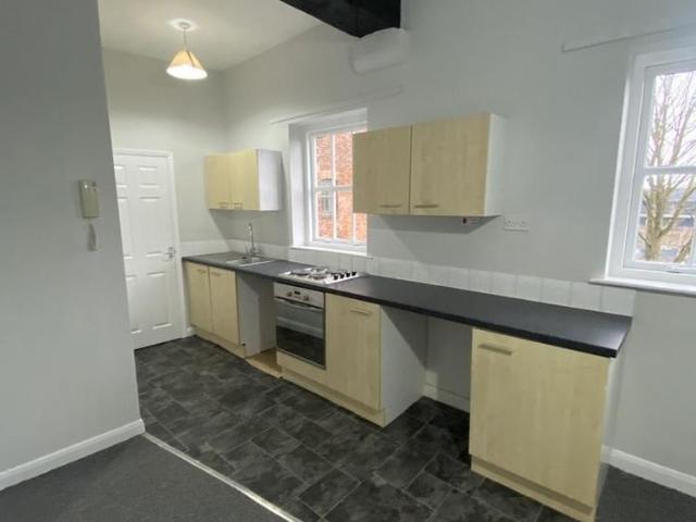 2 bedroom flat to rent
