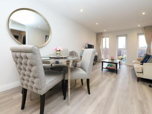 2 bedroom flat to rent