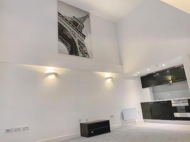 2 bedroom flat to rent