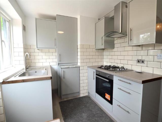 2 bedroom flat to rent