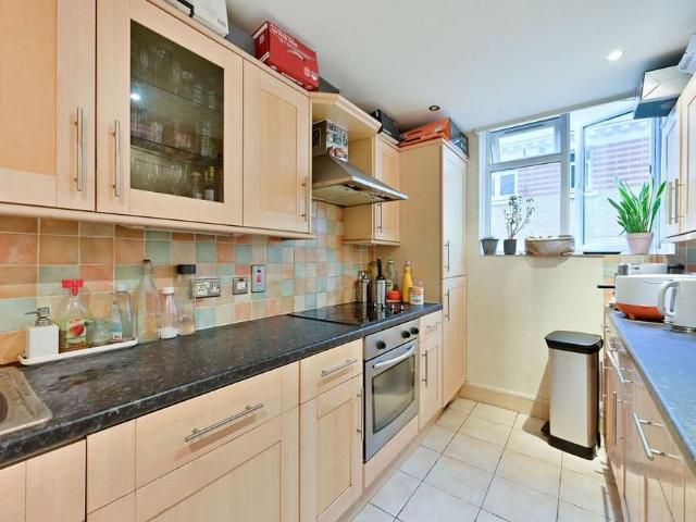 2 bedroom flat to rent