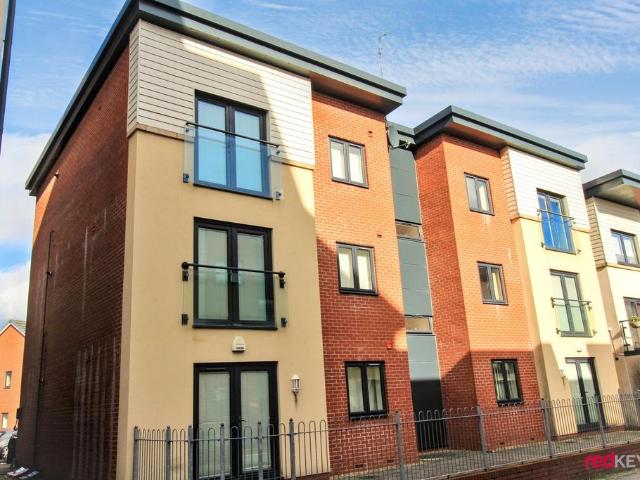 2 bedroom flat to rent