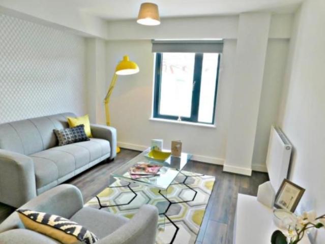 2 bedroom flat to rent