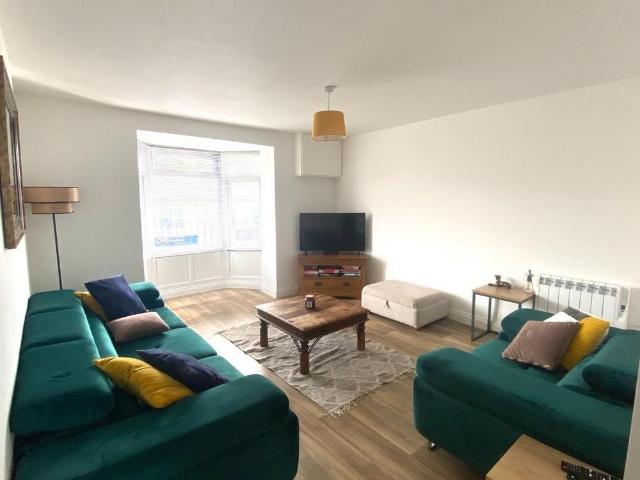 2 bedroom flat to rent