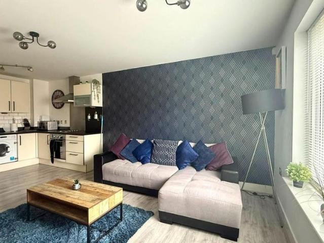 2 bedroom flat to rent