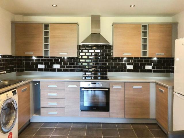 2 bedroom flat to rent