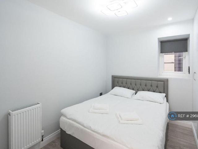 3 bedroom flat to rent