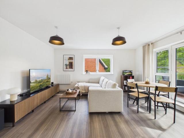 2 bedroom flat to rent